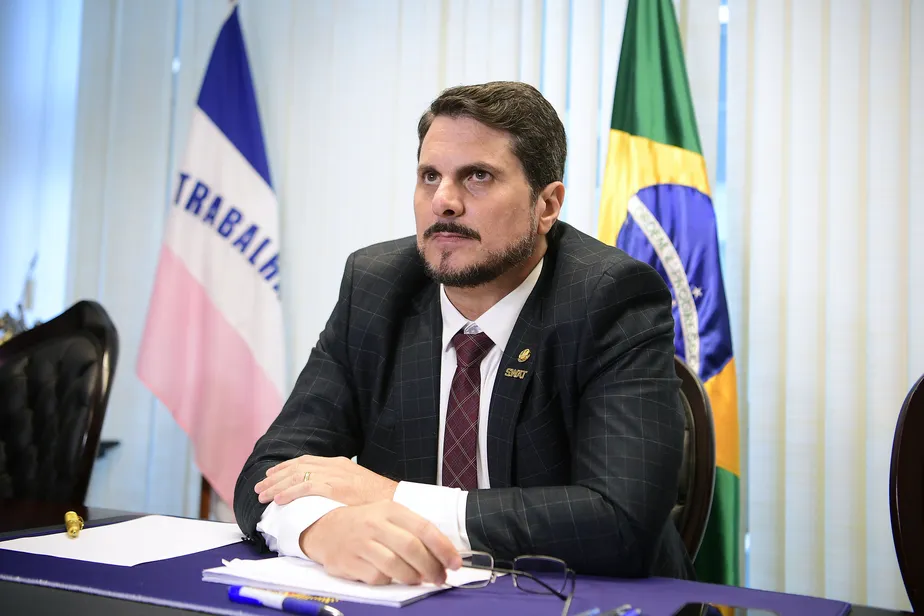 Randolfe e Calheiros pedem a cassação de Marcos do Val » Conexão Política Randolfe e Calheiros pedem a cassação de Marcos do Val » Conexão Política